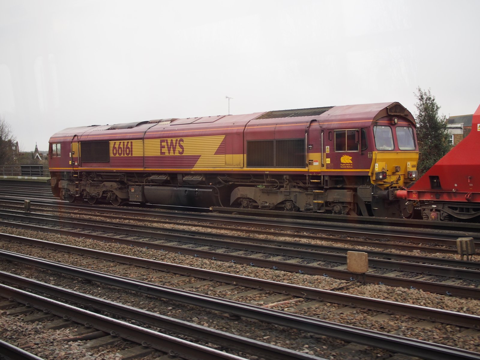Photo of 66161 at Clapham Junction — trainlogger
