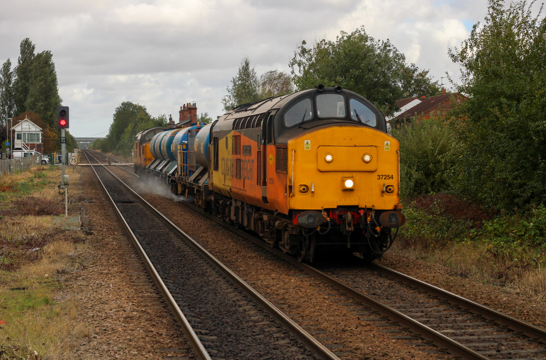 Photo of 37254 at Brough — trainlogger