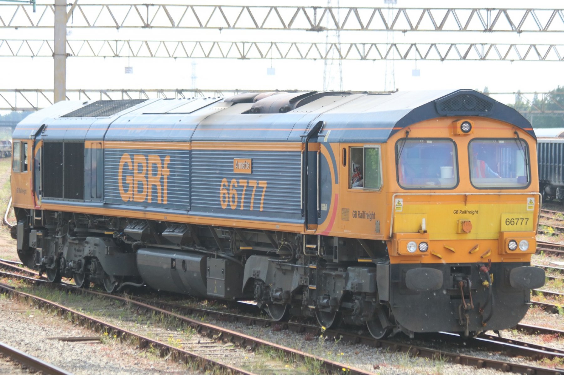 Photo of 66777 at bescot stadium+yard — trainlogger