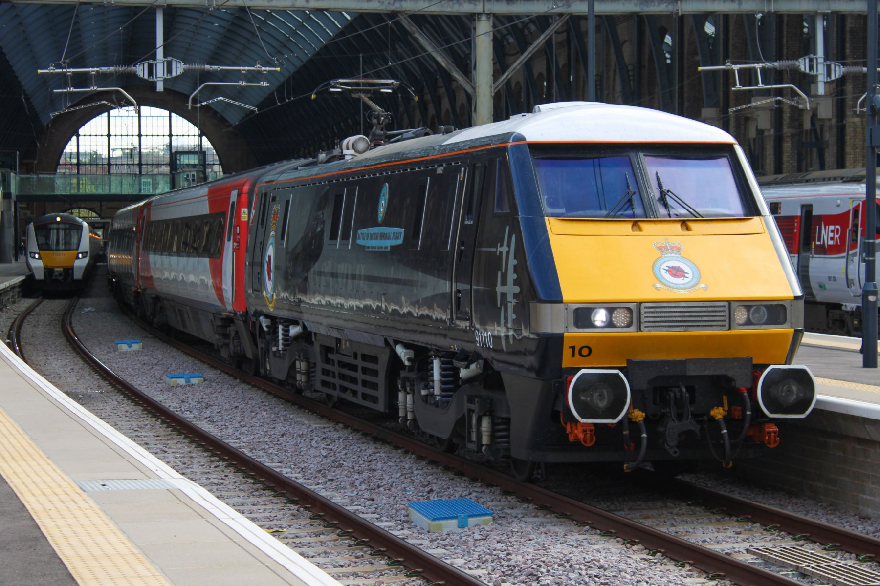 Photo of 91110 at London Kings Cross — trainlogger