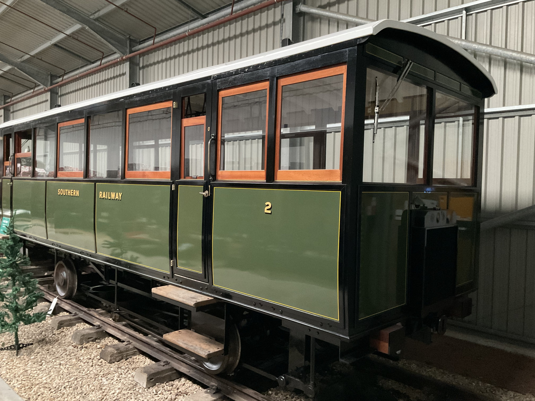 Photo of Railcar 2 at Isle of Wight Steam Railway - Havenstreet ...