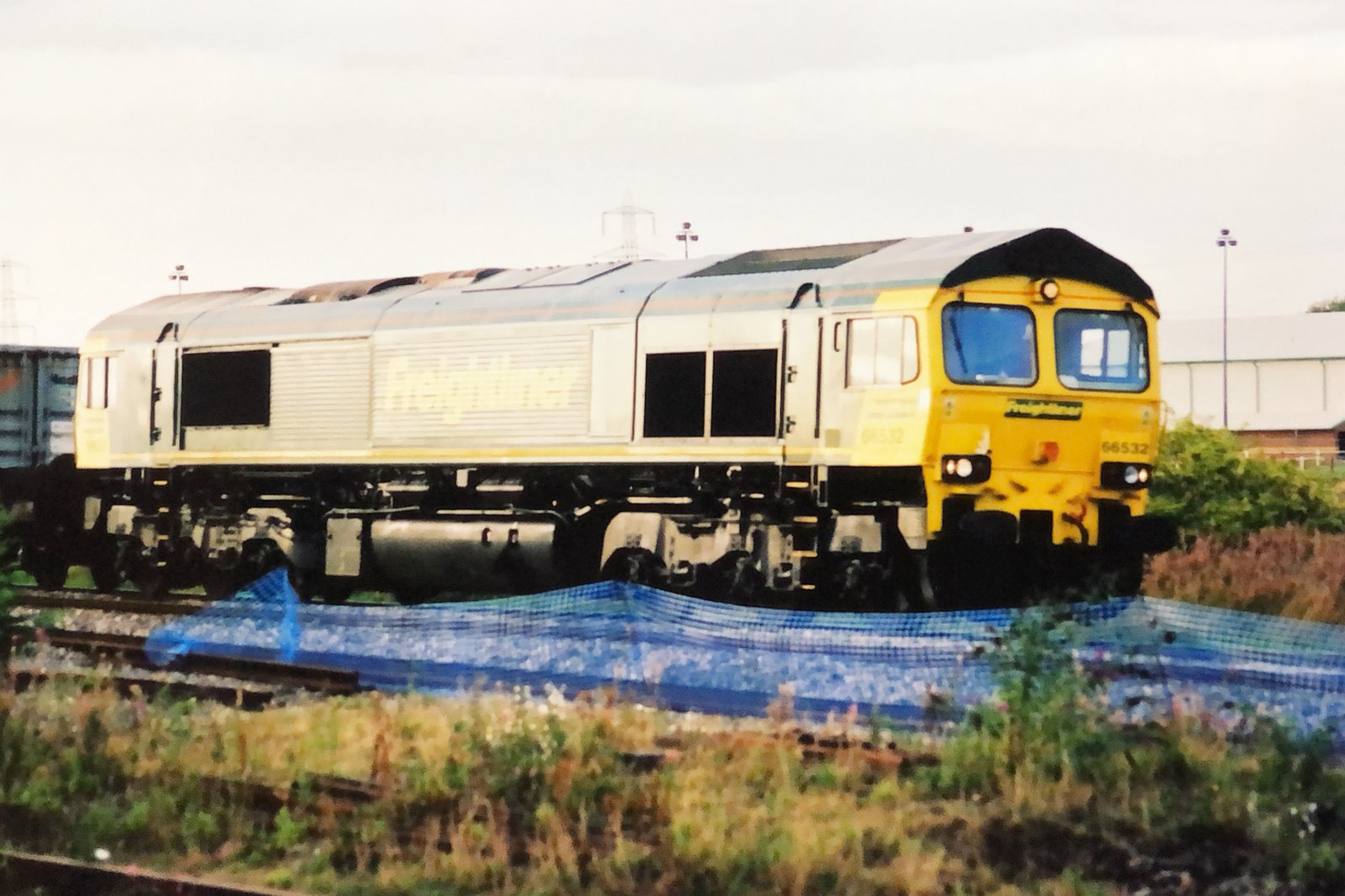 Photo of 66532 at Didcot Avoider — trainlogger