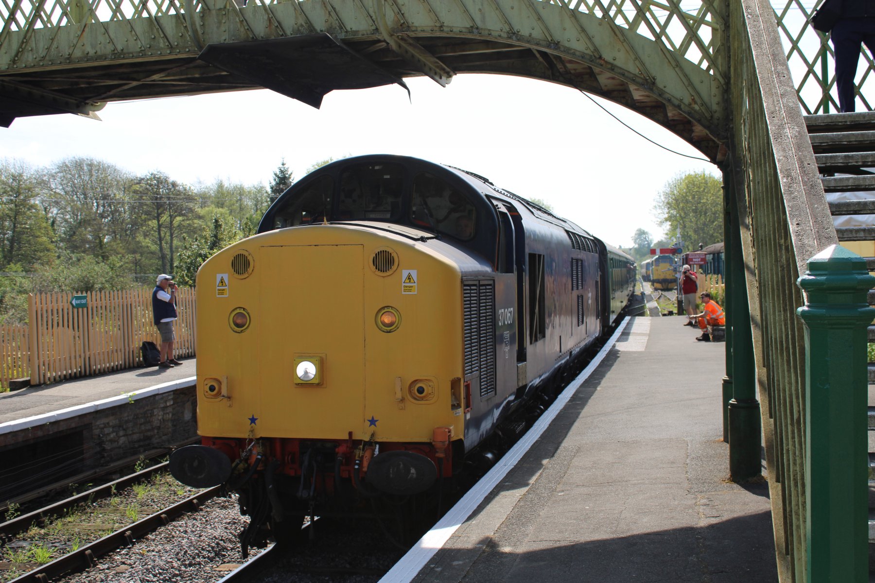Photo of 37703 at Swanage Railway - Corfe Castle — trainlogger