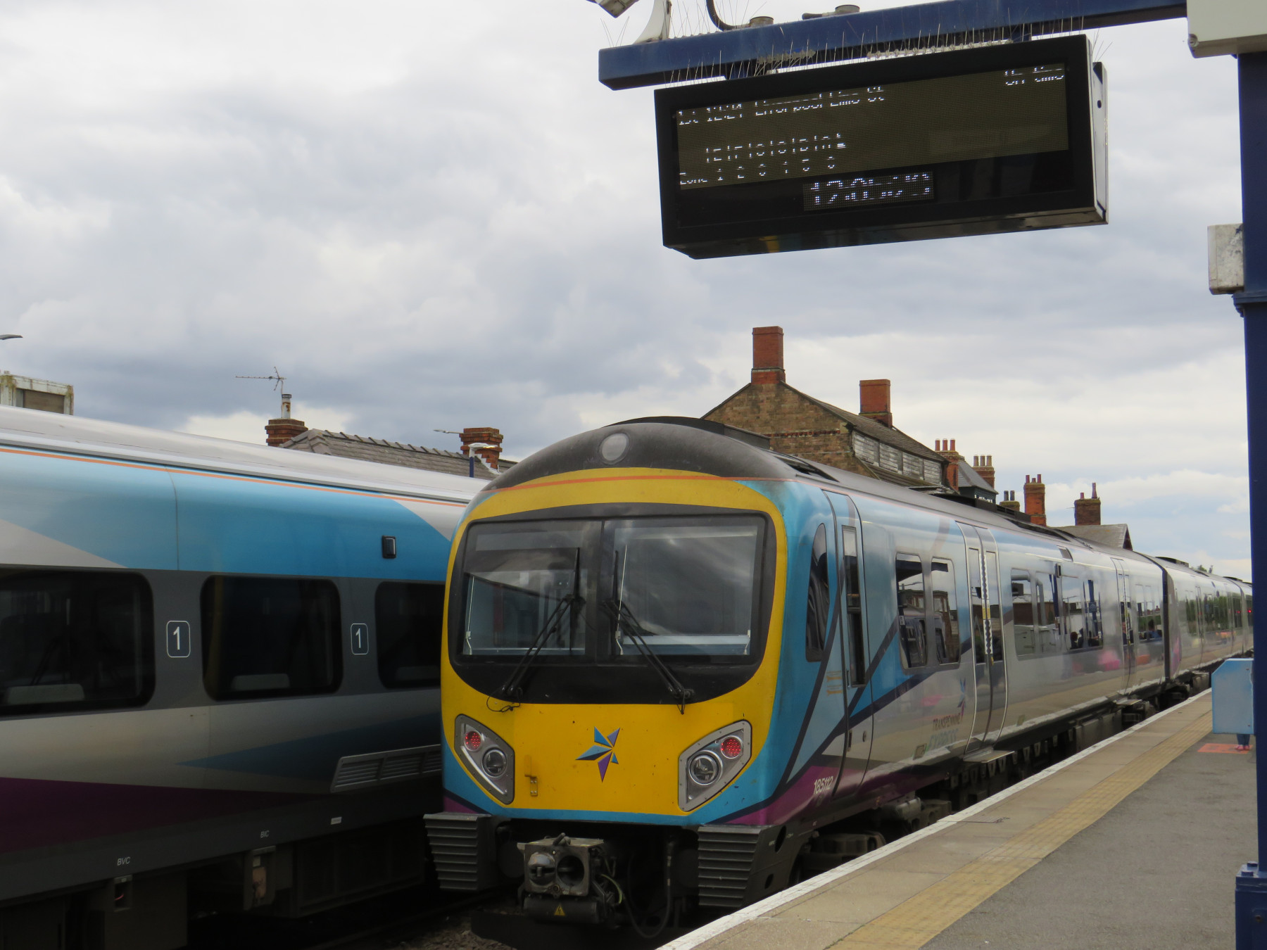 Photo of 185112 at Cleethorpes — trainlogger