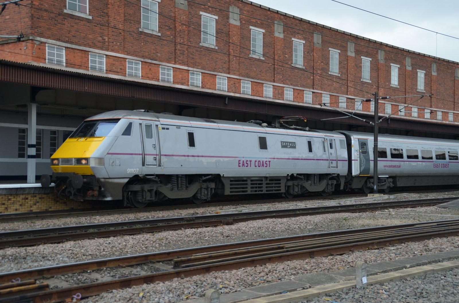 Photo of 91107 at York — trainlogger