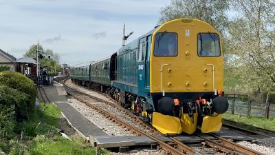 Photo of 37679 at Wishaw - Railway Support Services — trainlogger