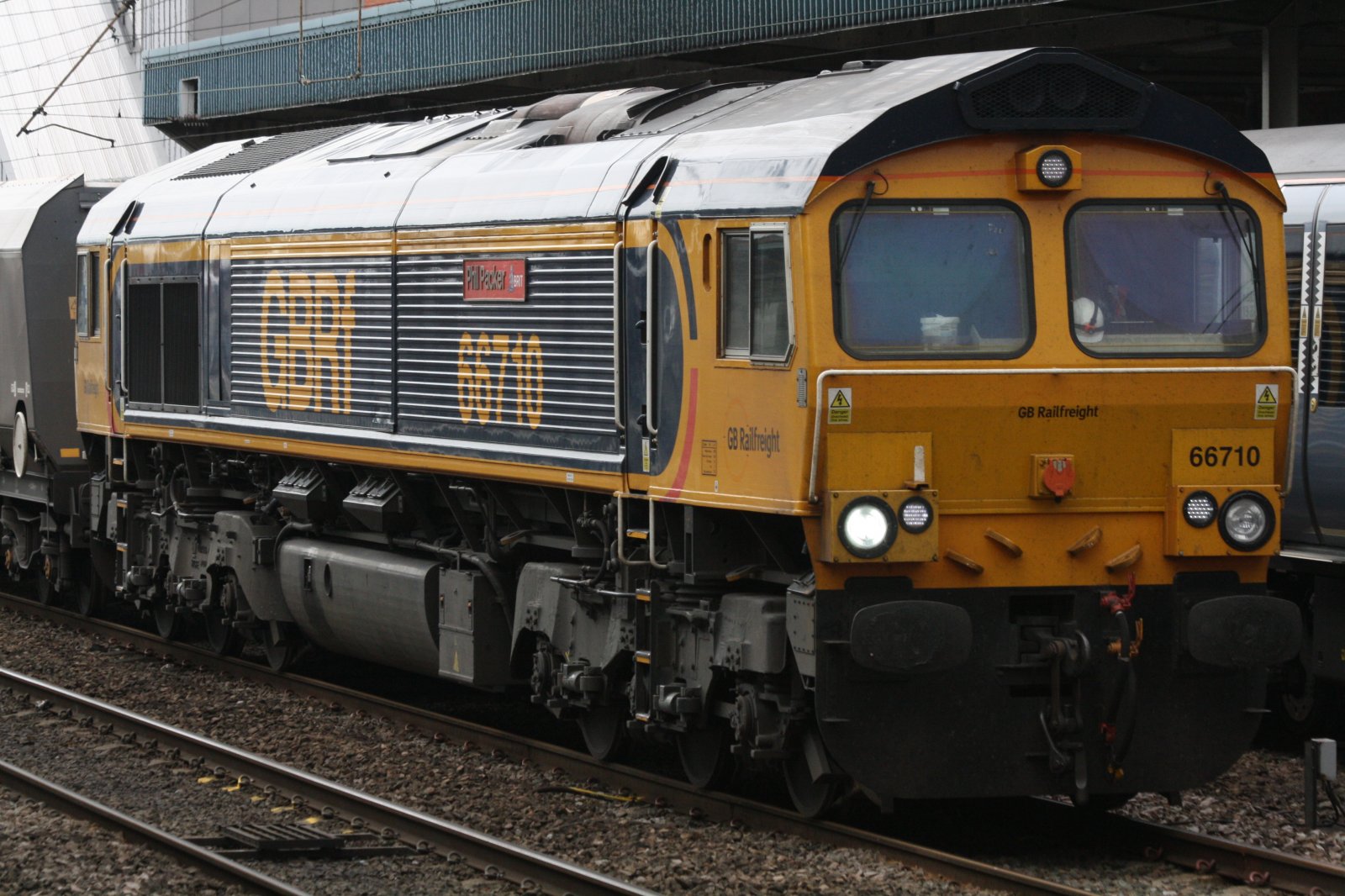 Photo of 66710 at Doncaster — trainlogger