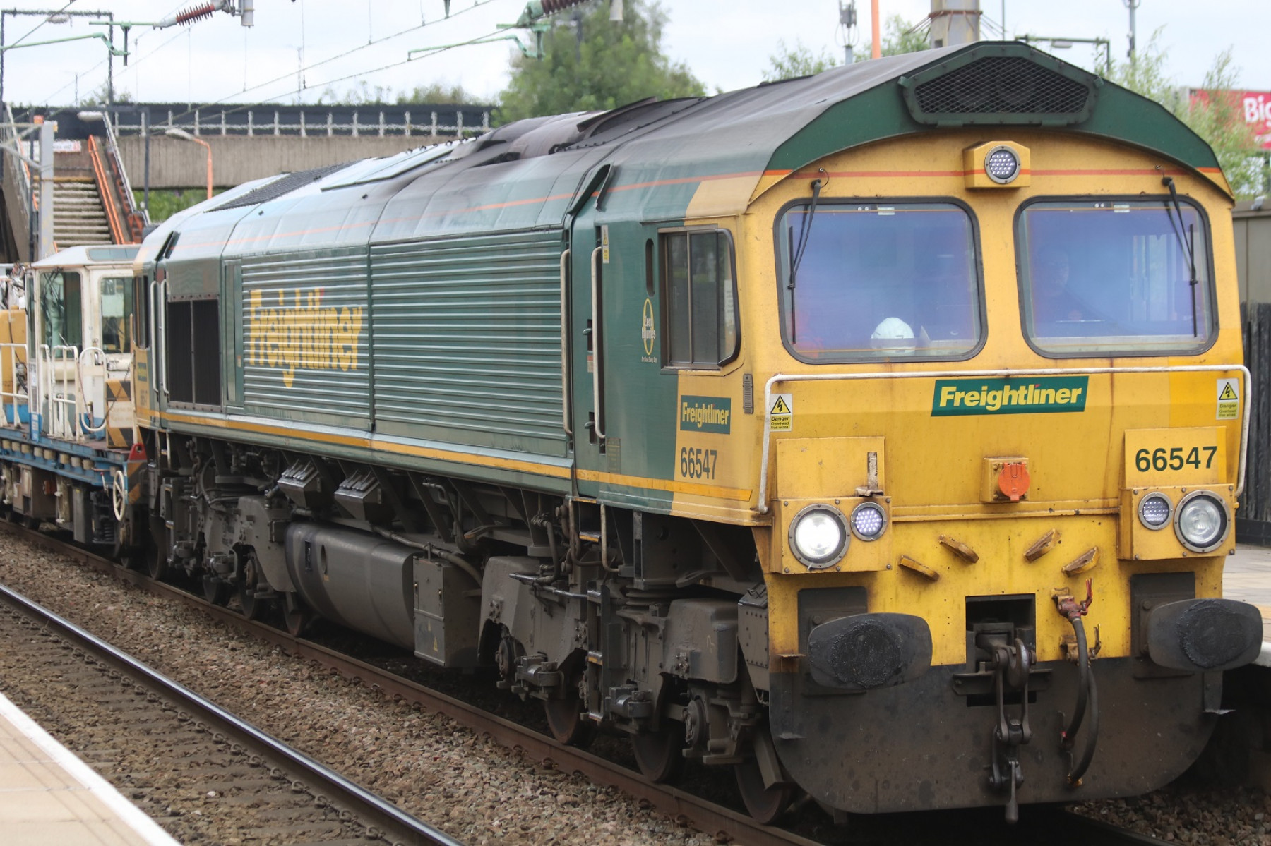 Photo of 66547 at bescot stadium+yard — trainlogger