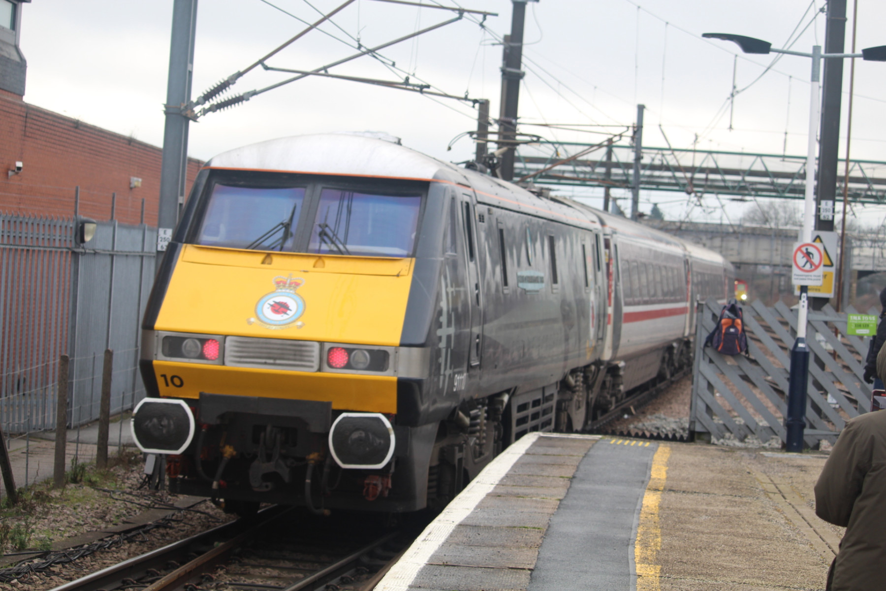 Photo of 91110 at Doncaster — trainlogger
