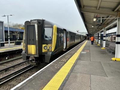 444001 - Class 444 / DC electric multiple unit sets — trainlogger