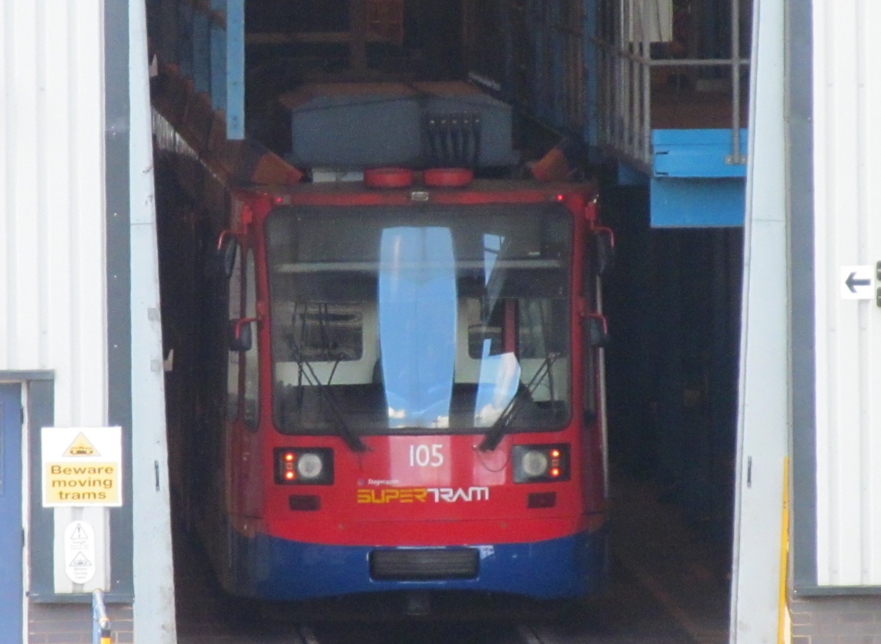 Photo of SYS 105 at Sheffield Supertram system — trainlogger