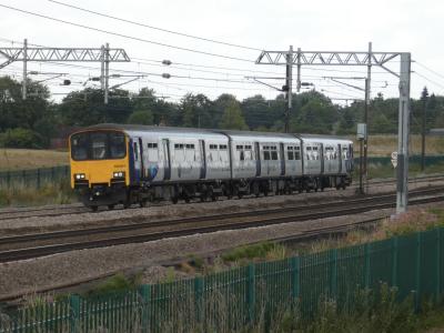 150001 - Class 150 / Diesel mechanical / hydraulic multiple unit sets ...