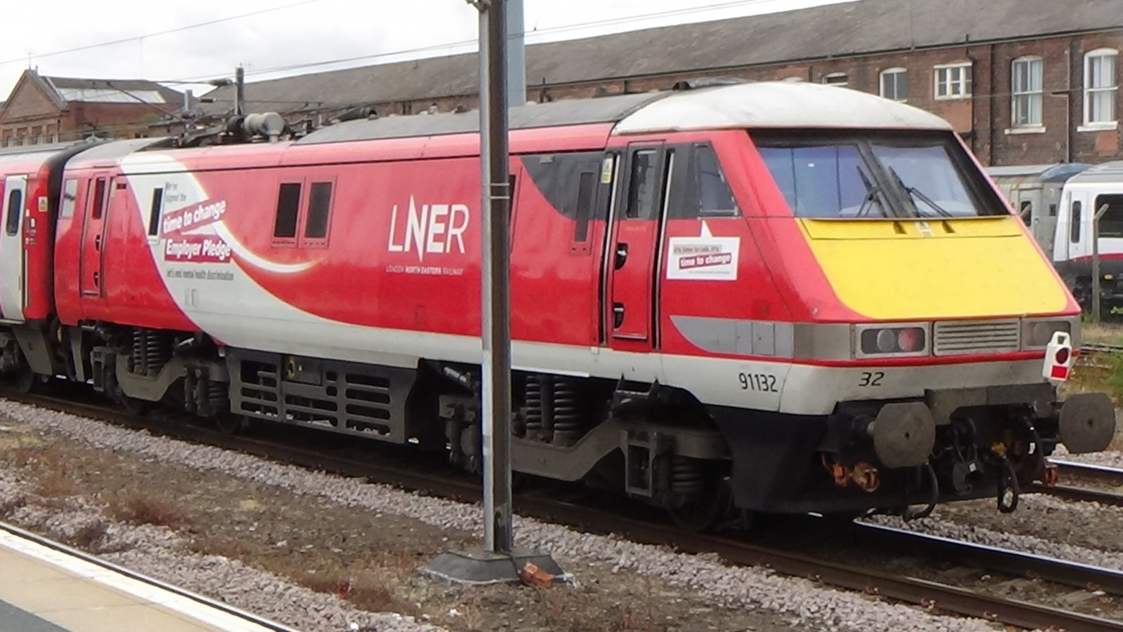 Photo of 91132 at Doncaster — trainlogger