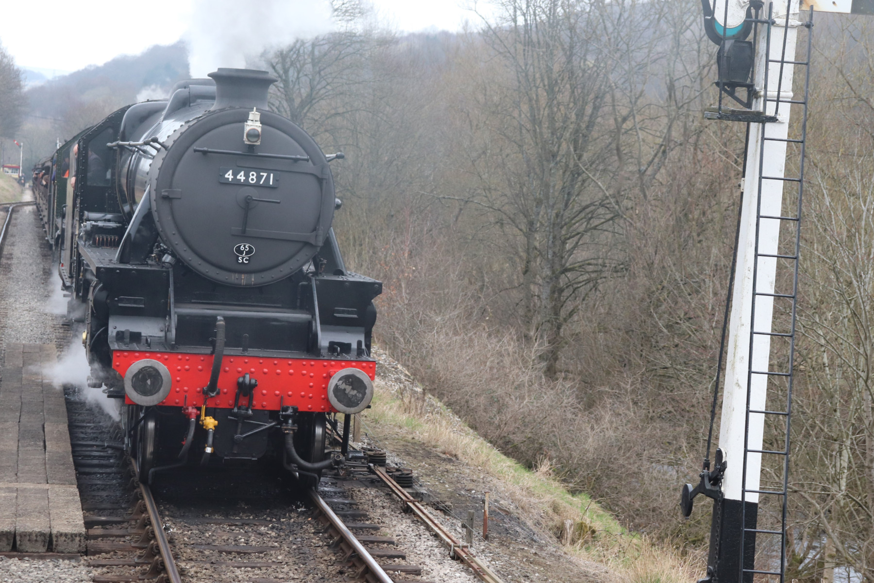Photo of 44871 steam at Keighley & Worth Valley Railway — trainlogger