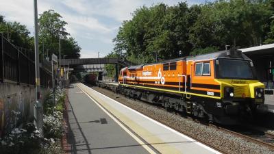 Everyone's Photographs of 70020 — trainlogger