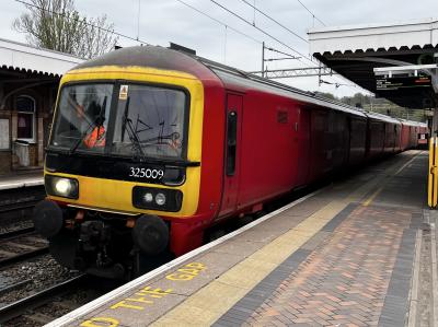 Class 325 — trainlogger