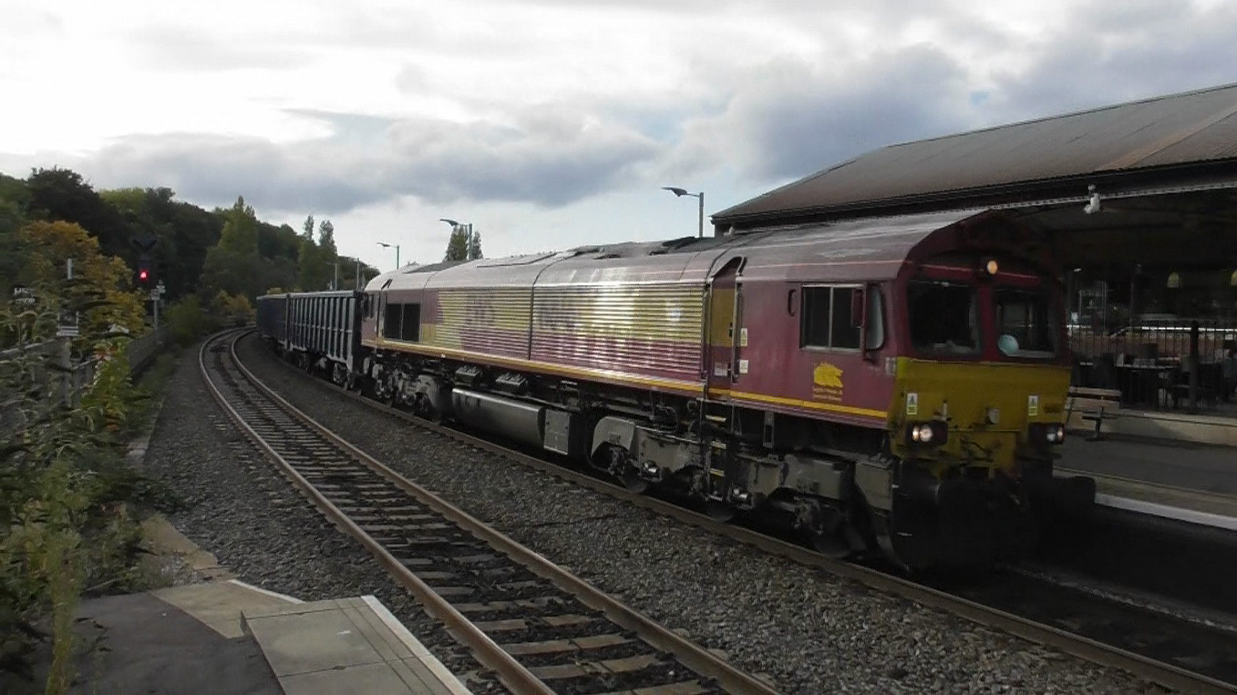 Photo of 66161 at Bath Spa — trainlogger