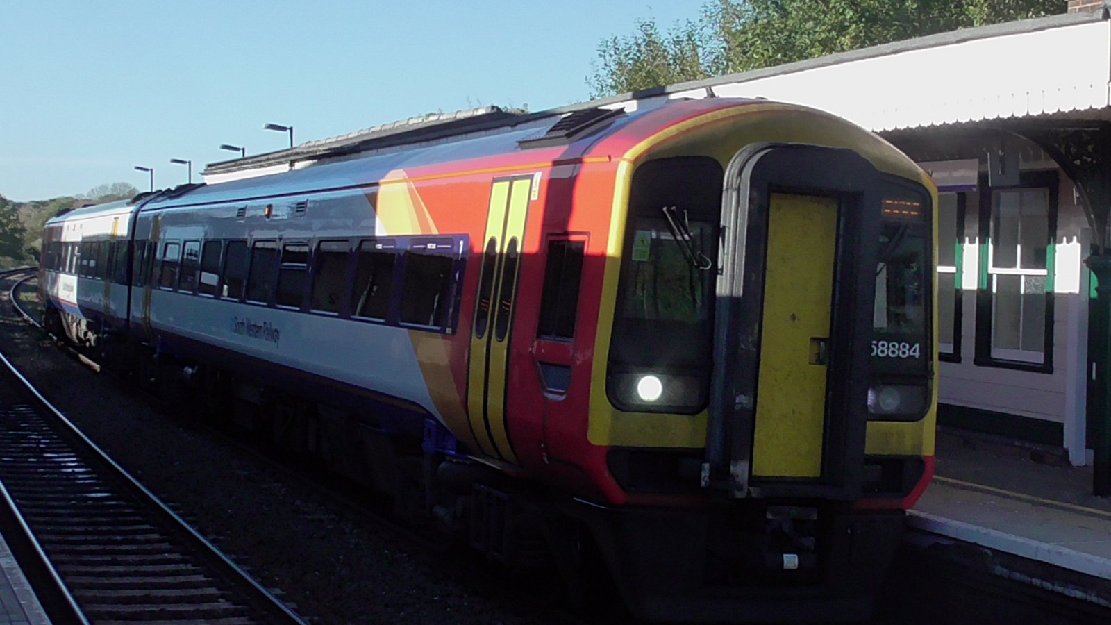 Photo of 158884 at Romsey — trainlogger