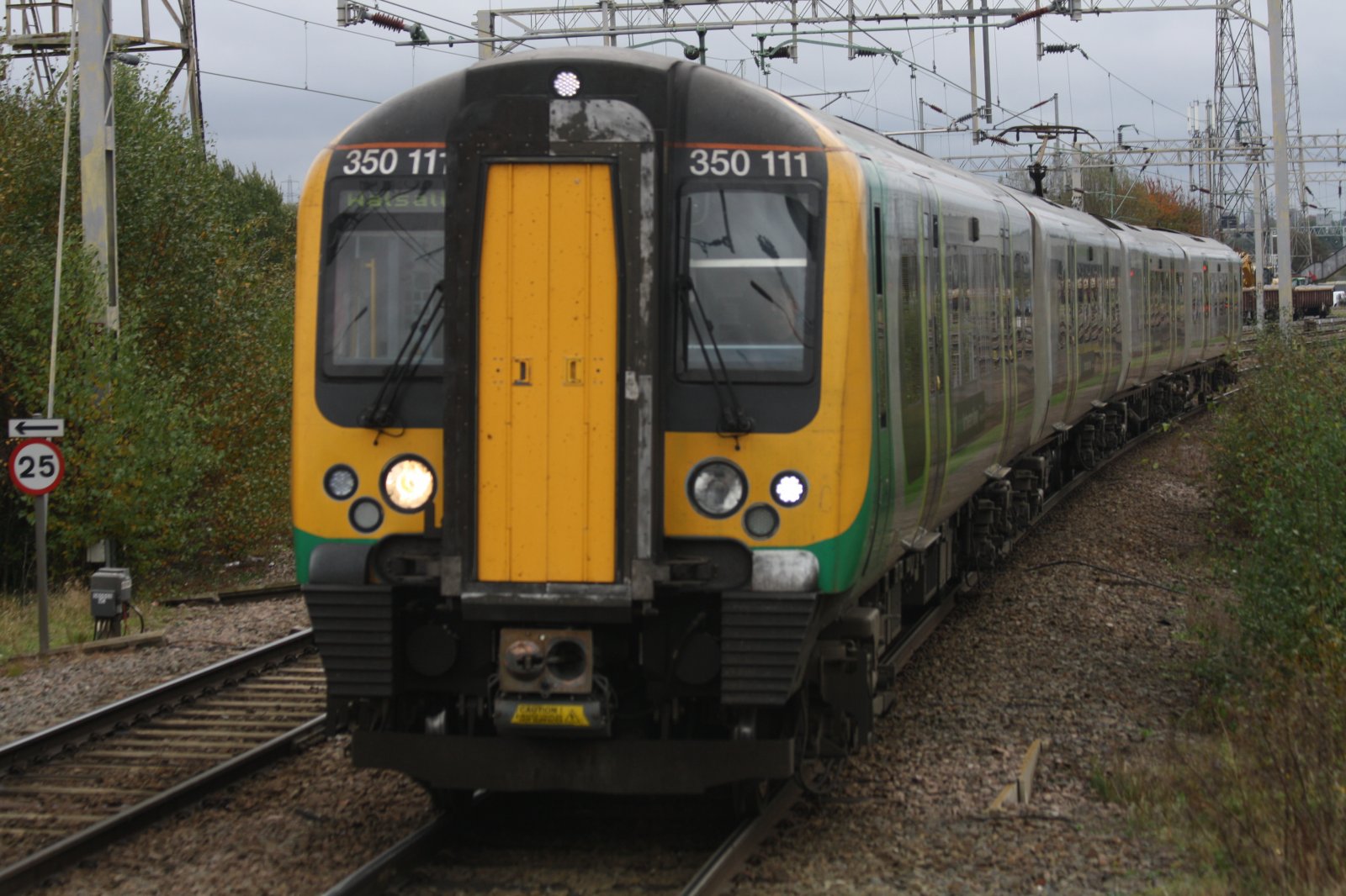 Photo of 350111 at Bescot Stadium — trainlogger