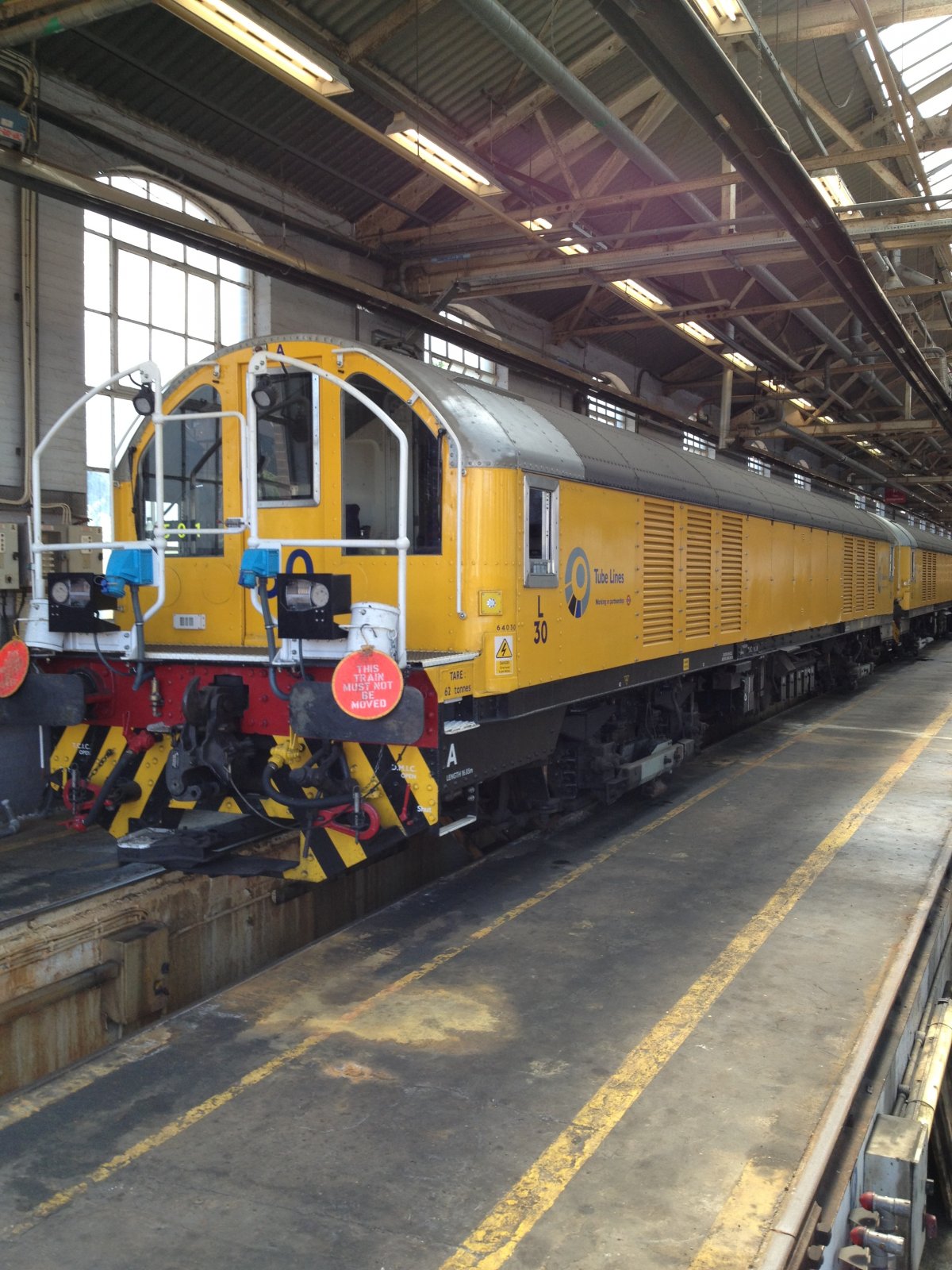 Photo of L30 at Lillie Bridge Depot — trainlogger