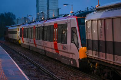 398019 - Class 398 / AC and AC/DC electric multiple unit sets — trainlogger