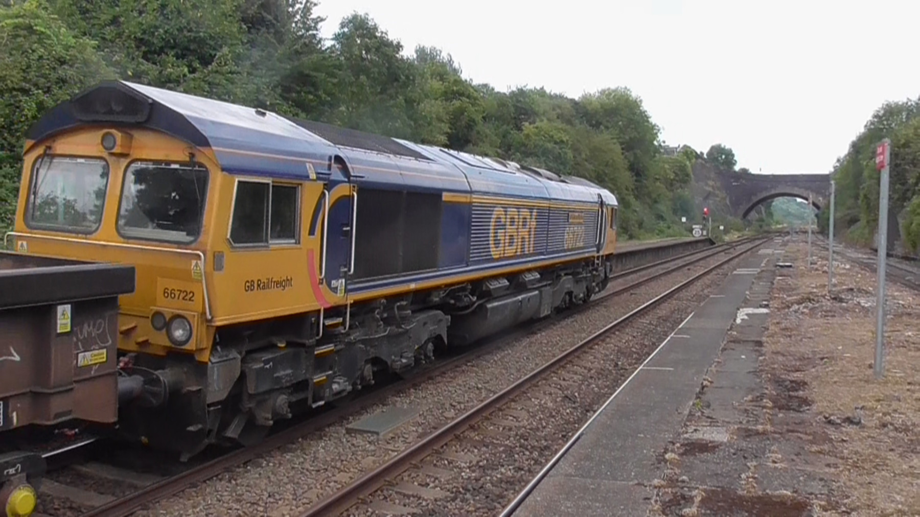 Photo of 66722 at Parson Street — trainlogger