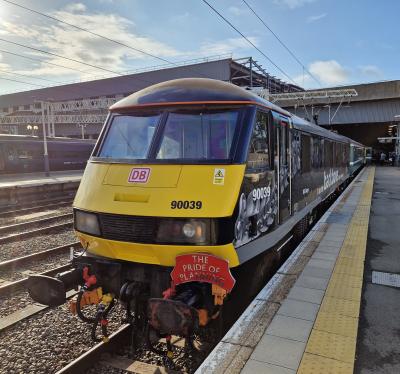 90039 - Class 90 / Locomotives (AC electric) — trainlogger