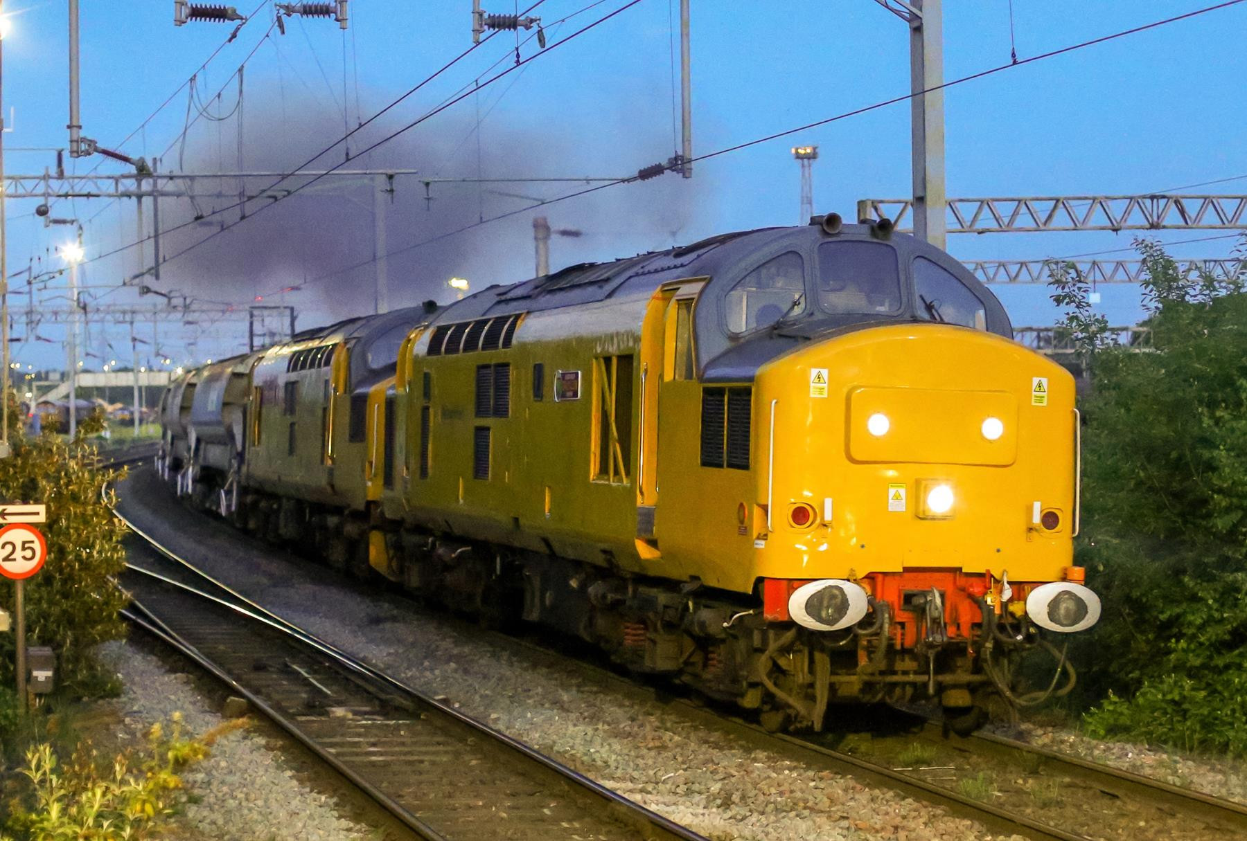 Photo of 97304 at Bescot Stadium — trainlogger