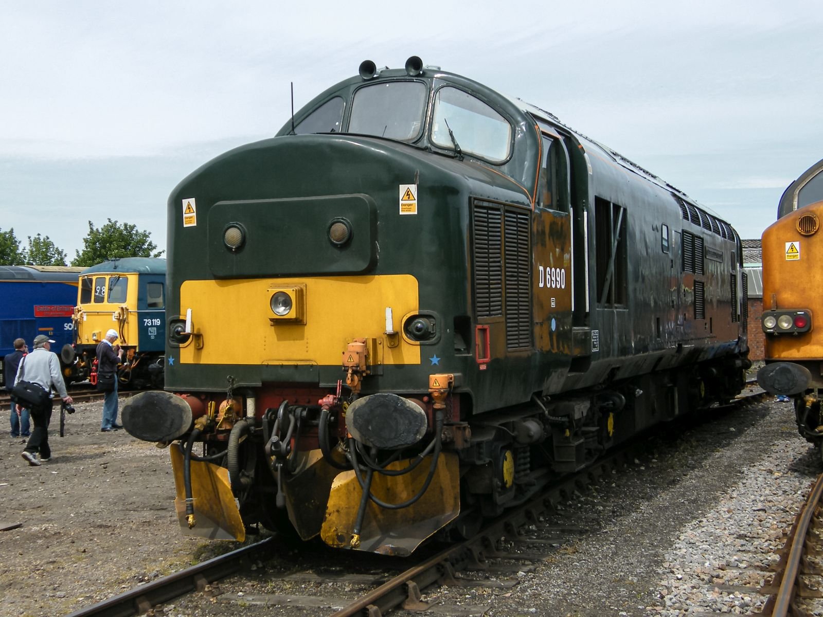 Photo of 37411 at Eastleigh Works — trainlogger