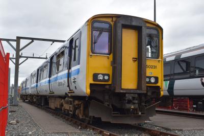 150231 - Class 150 / Diesel mechanical / hydraulic multiple unit sets ...