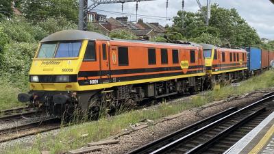 90009 - Class 90 / Locomotives (AC electric) — trainlogger