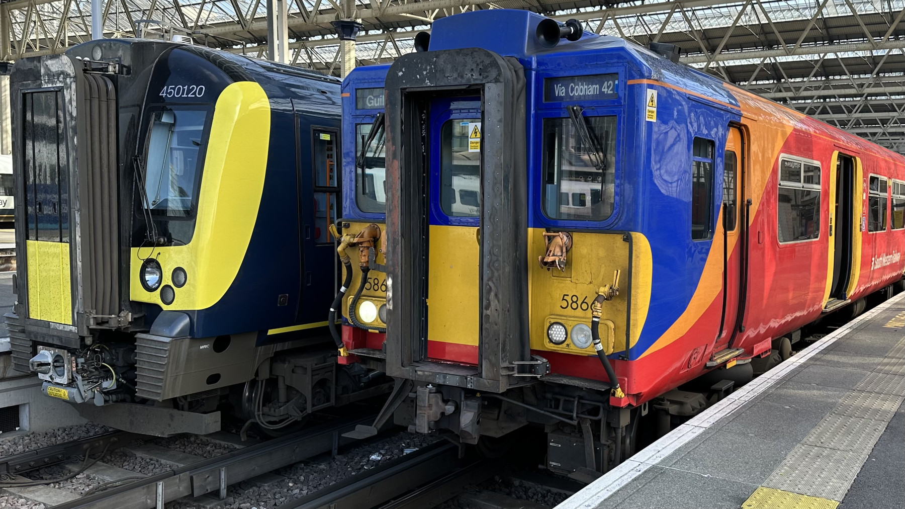 Photo of 5866 and 450120 at London Waterloo — trainlogger