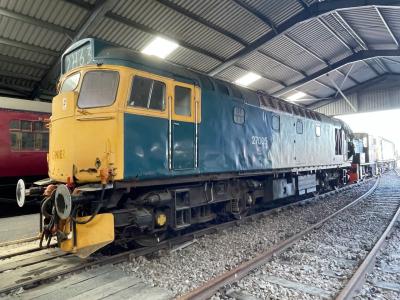 27005 - Class 27 / Locomotives — trainlogger