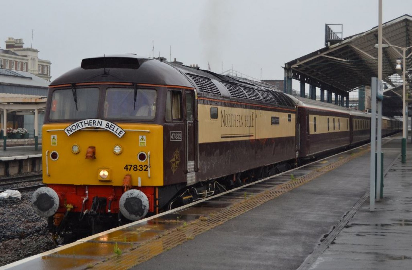 Photo of 47832 at Chester — trainlogger