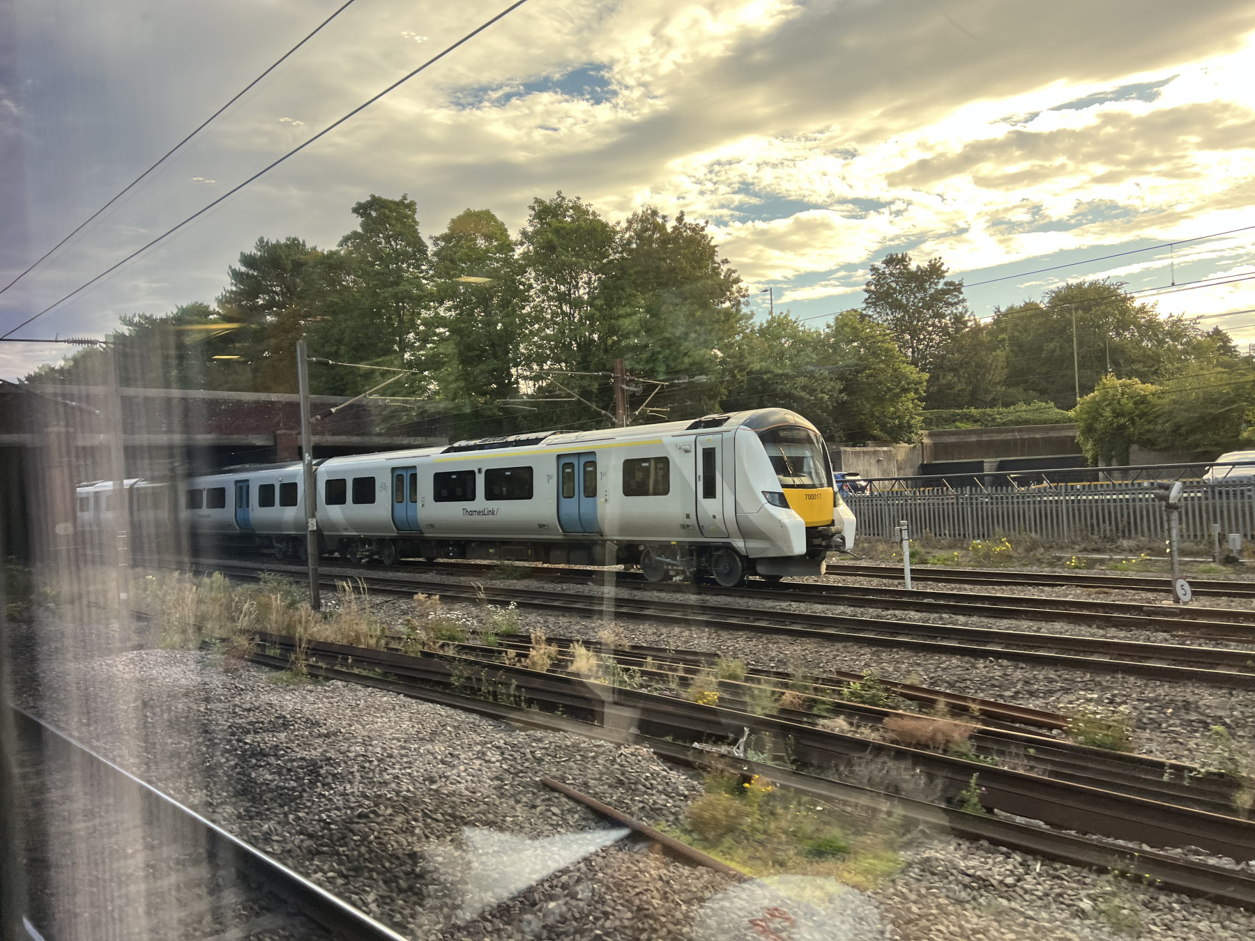 Photo of 700017 at St Albans City — trainlogger