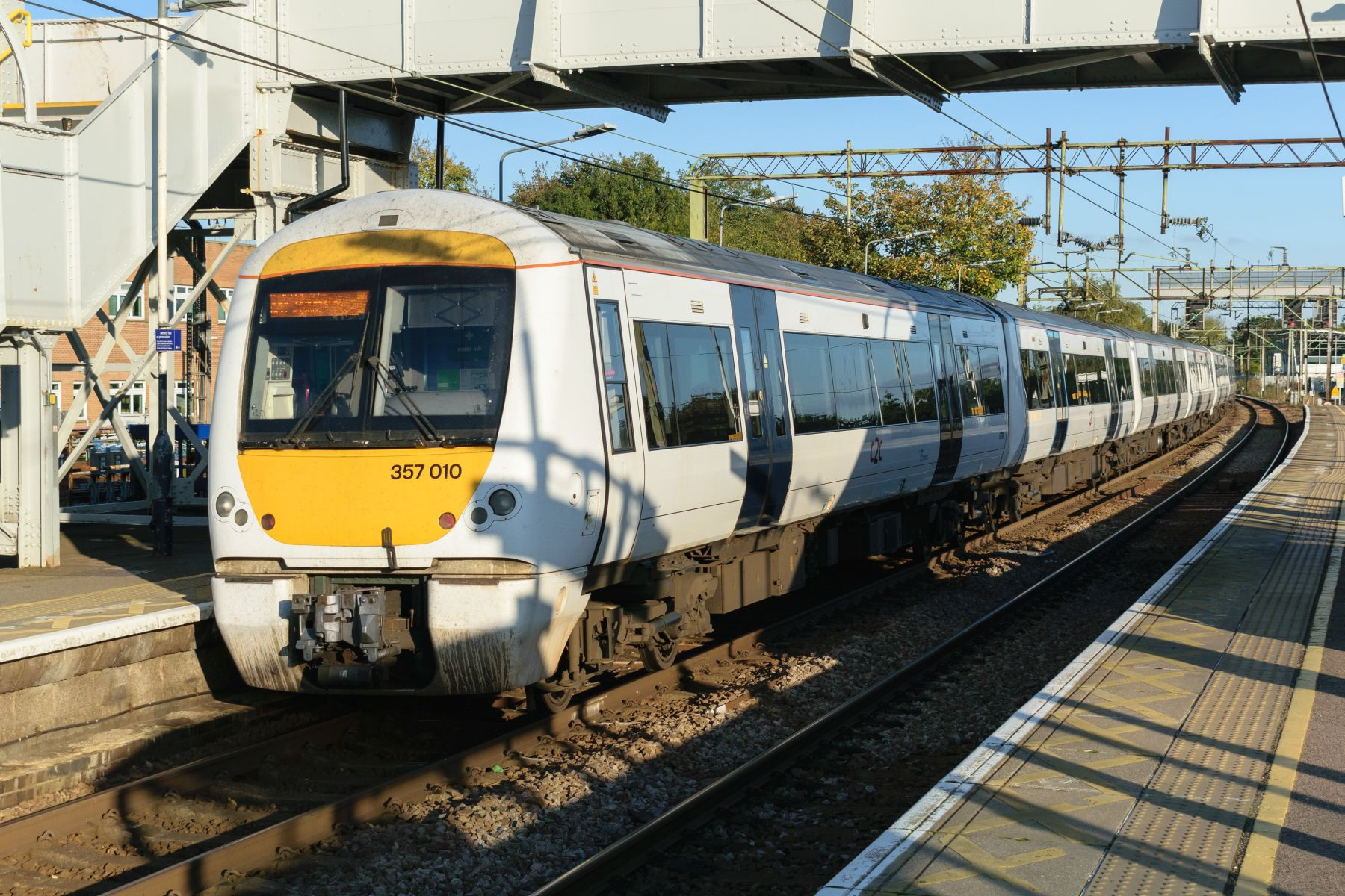 Photo of 357010 at Upminster — trainlogger