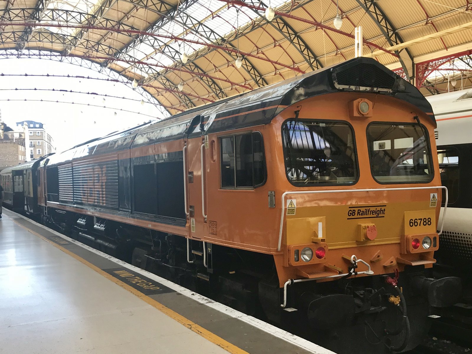 Photo of 66788 at London Victoria — trainlogger
