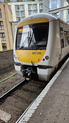 Your Photographs - Class 357 - Adtranz Electrostar — trainlogger