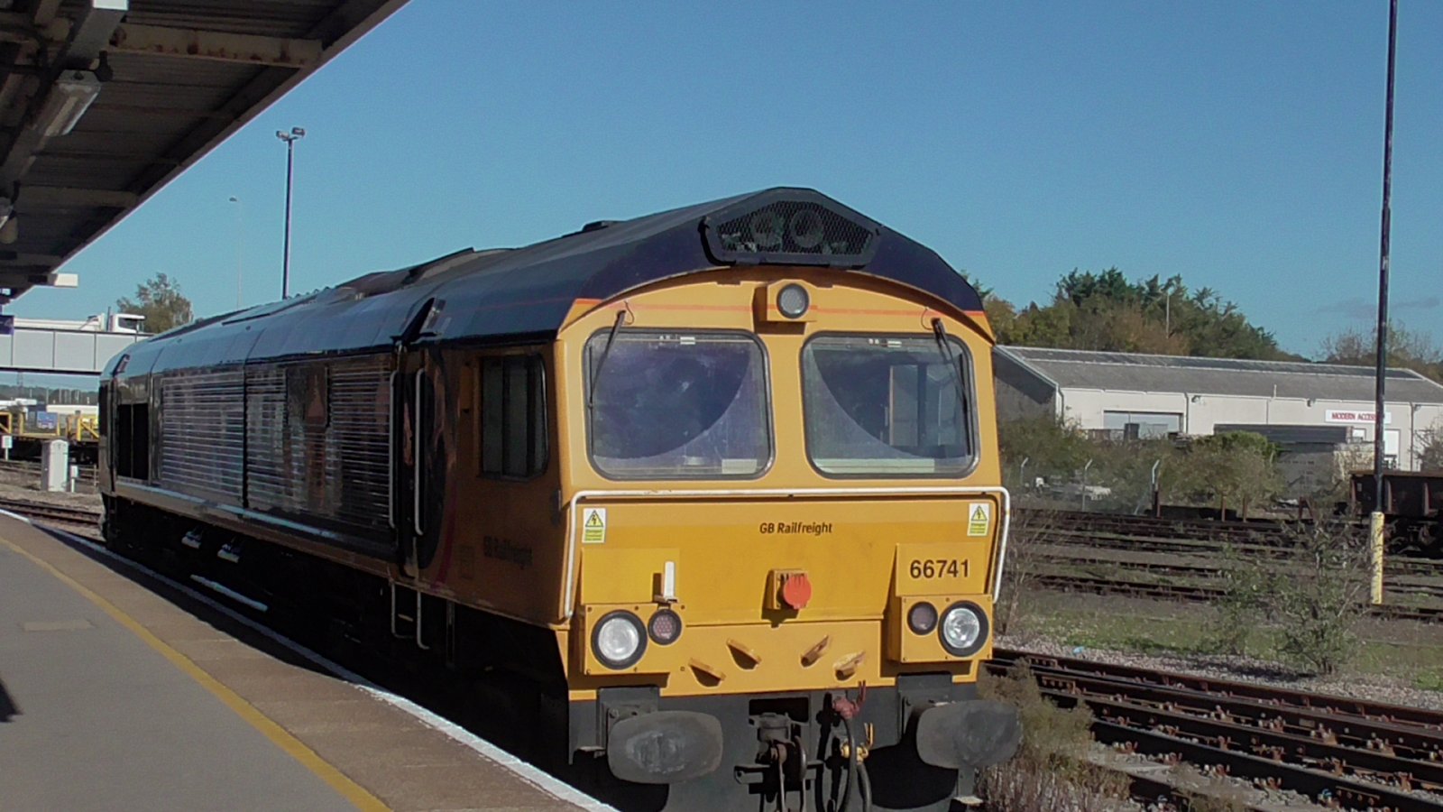Photo of 66741 at Eastleigh — trainlogger