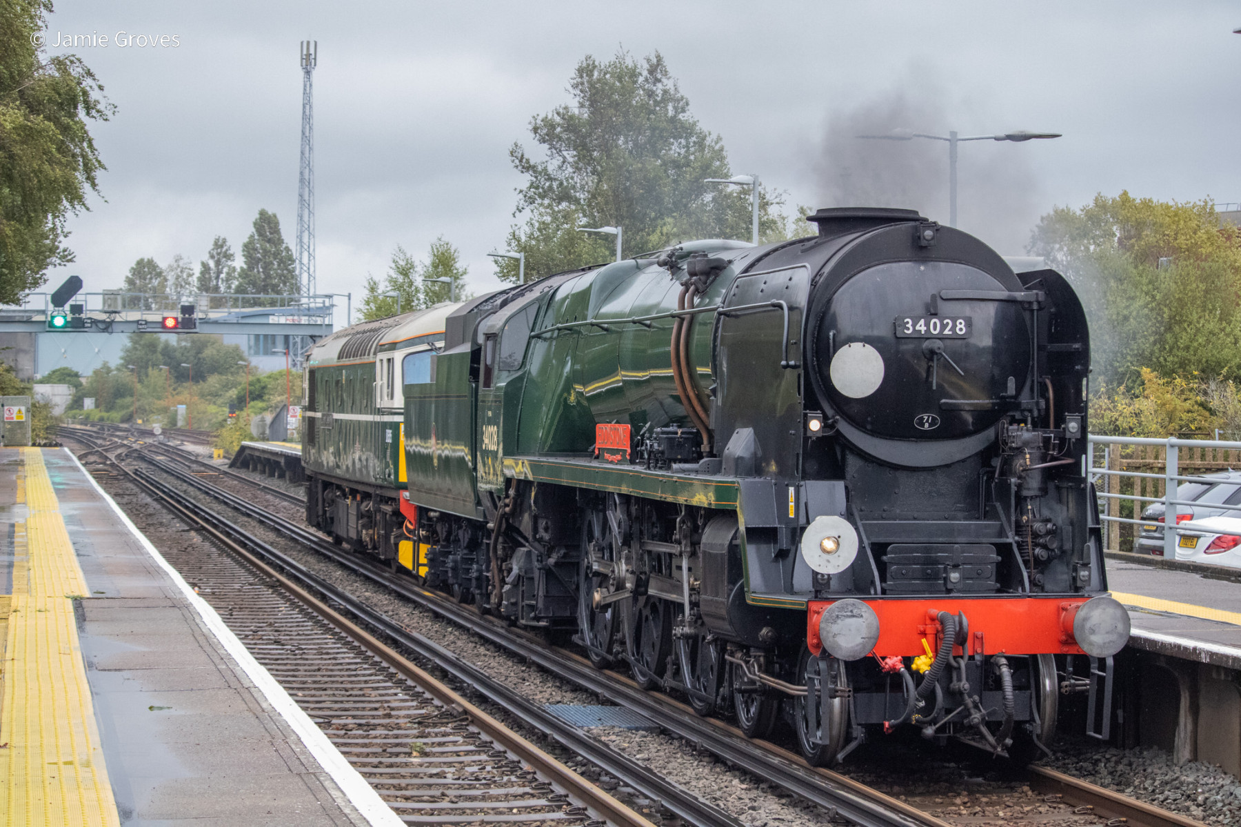 Photo of 34028 steam and D6515 at Poole — trainlogger