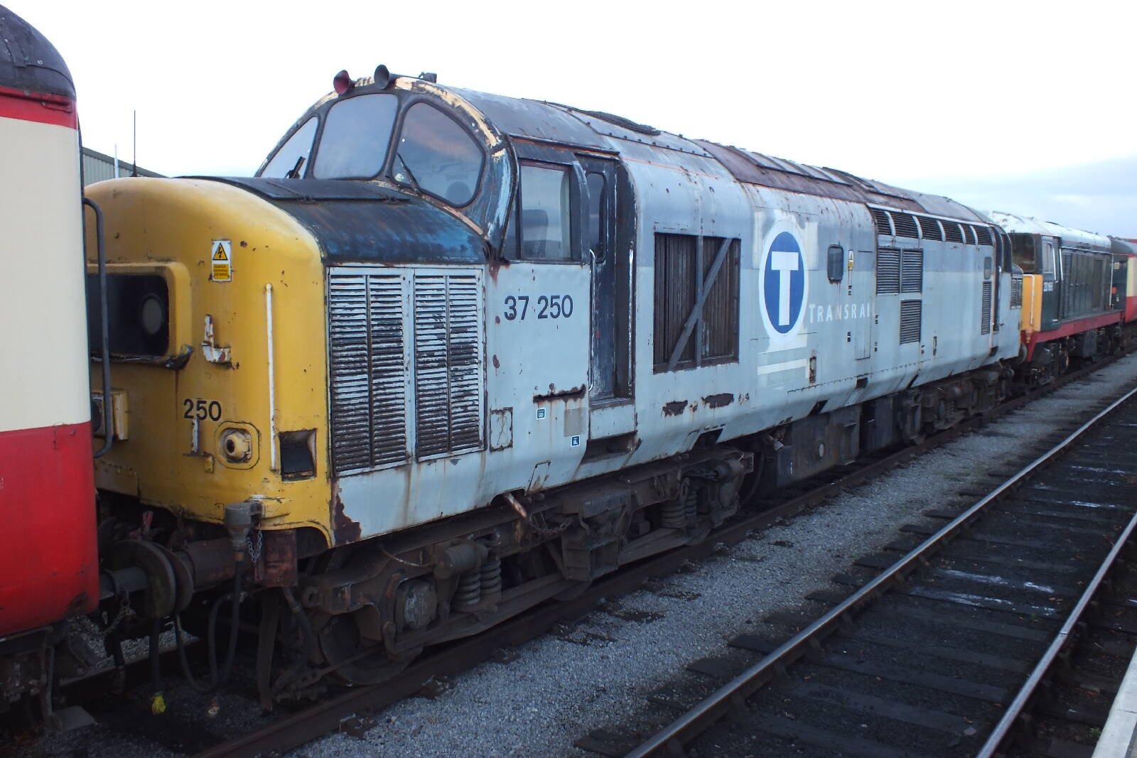 Photo of 37250 at Wensleydale Railway — trainlogger