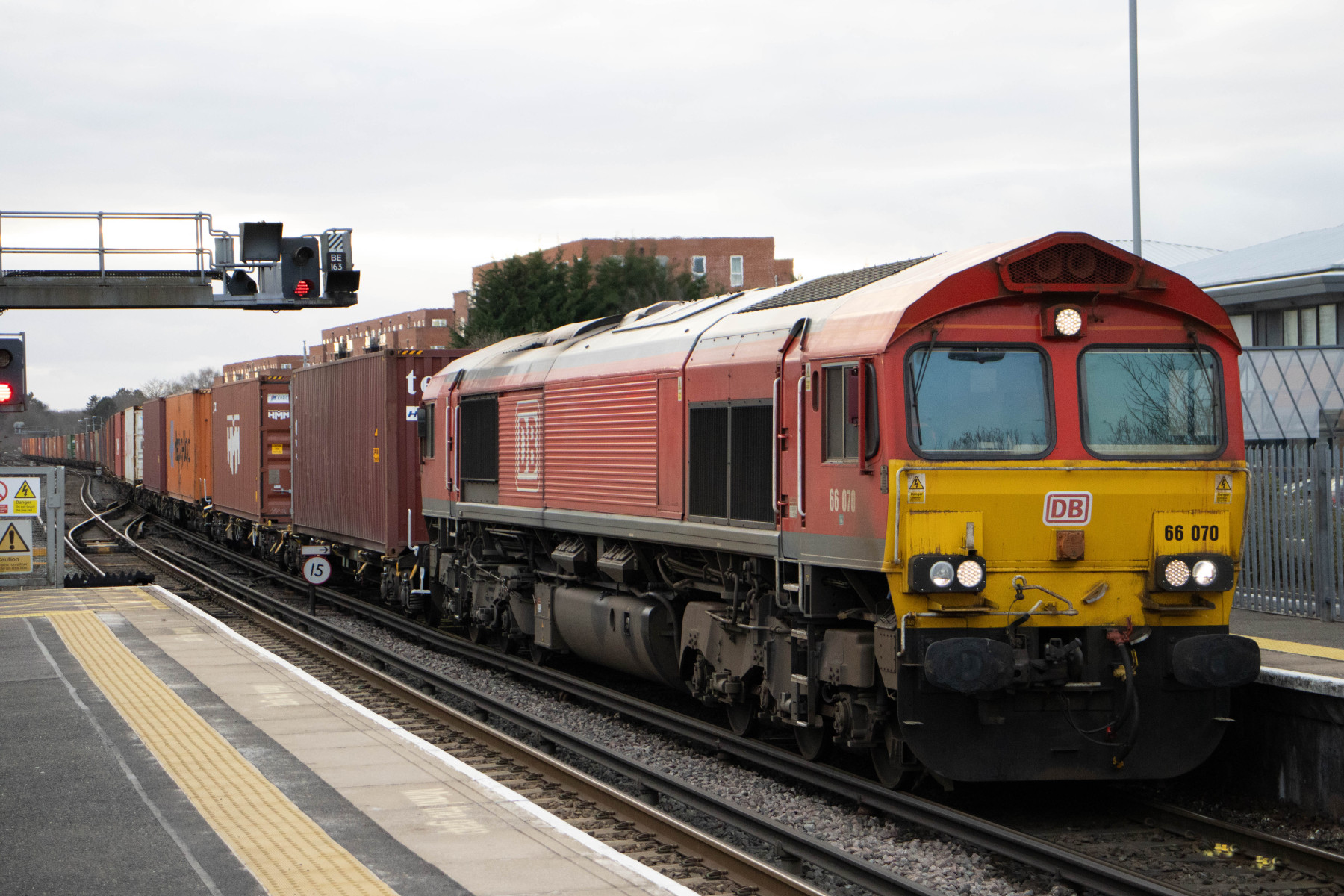 Photo of 66070 at Basingstoke — trainlogger