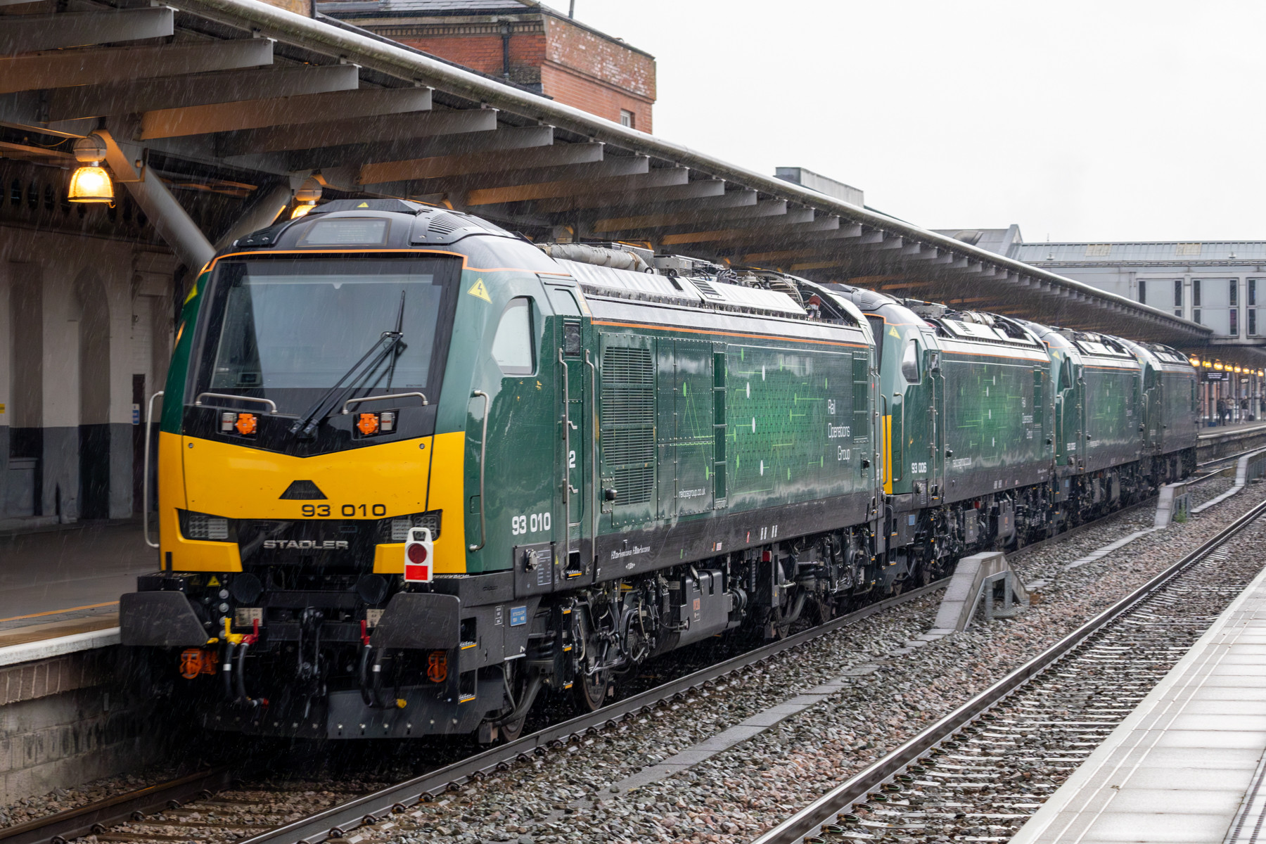 Photo of 93010 at Derby — trainlogger