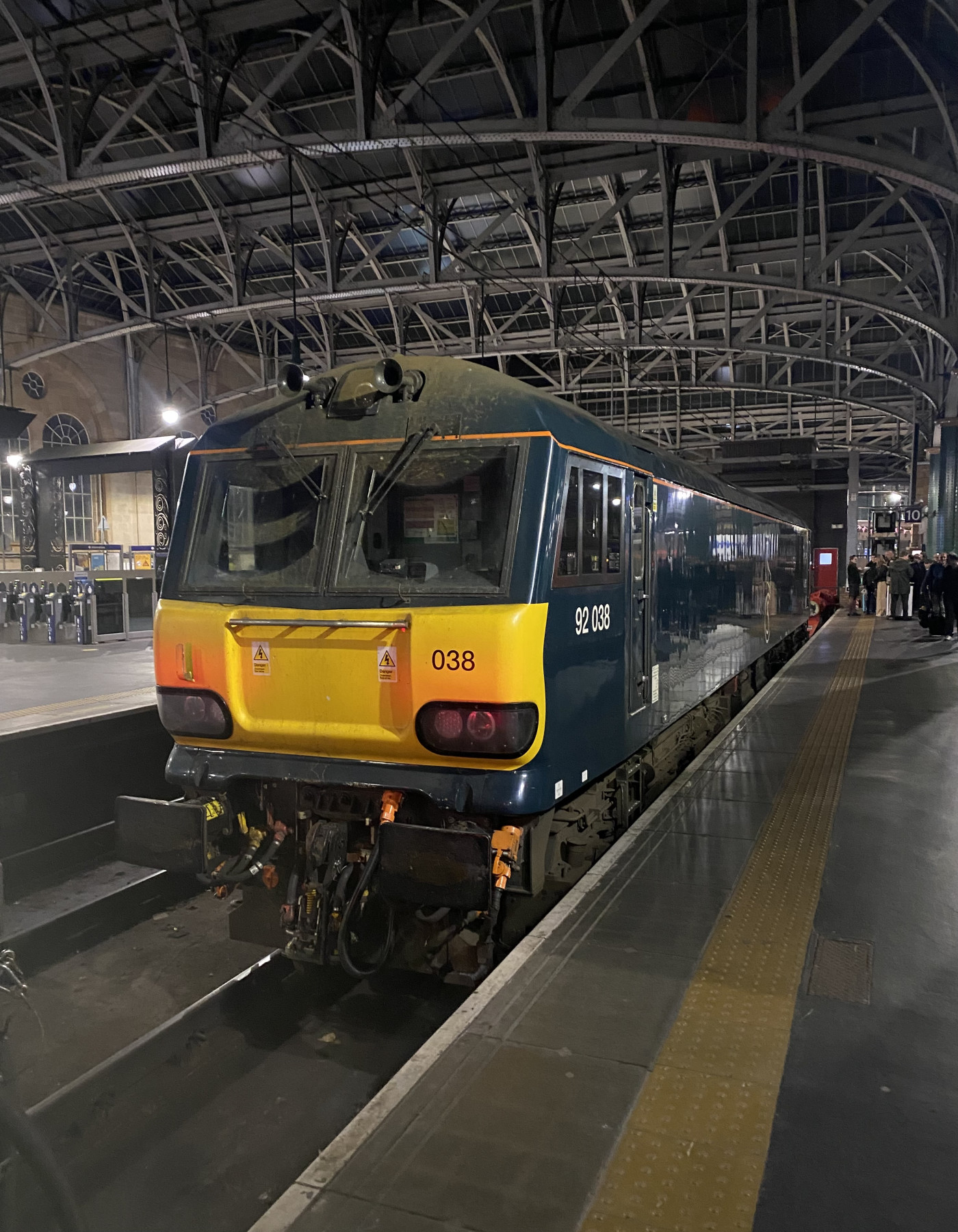 Photo of 92038 at Glasgow Central — trainlogger