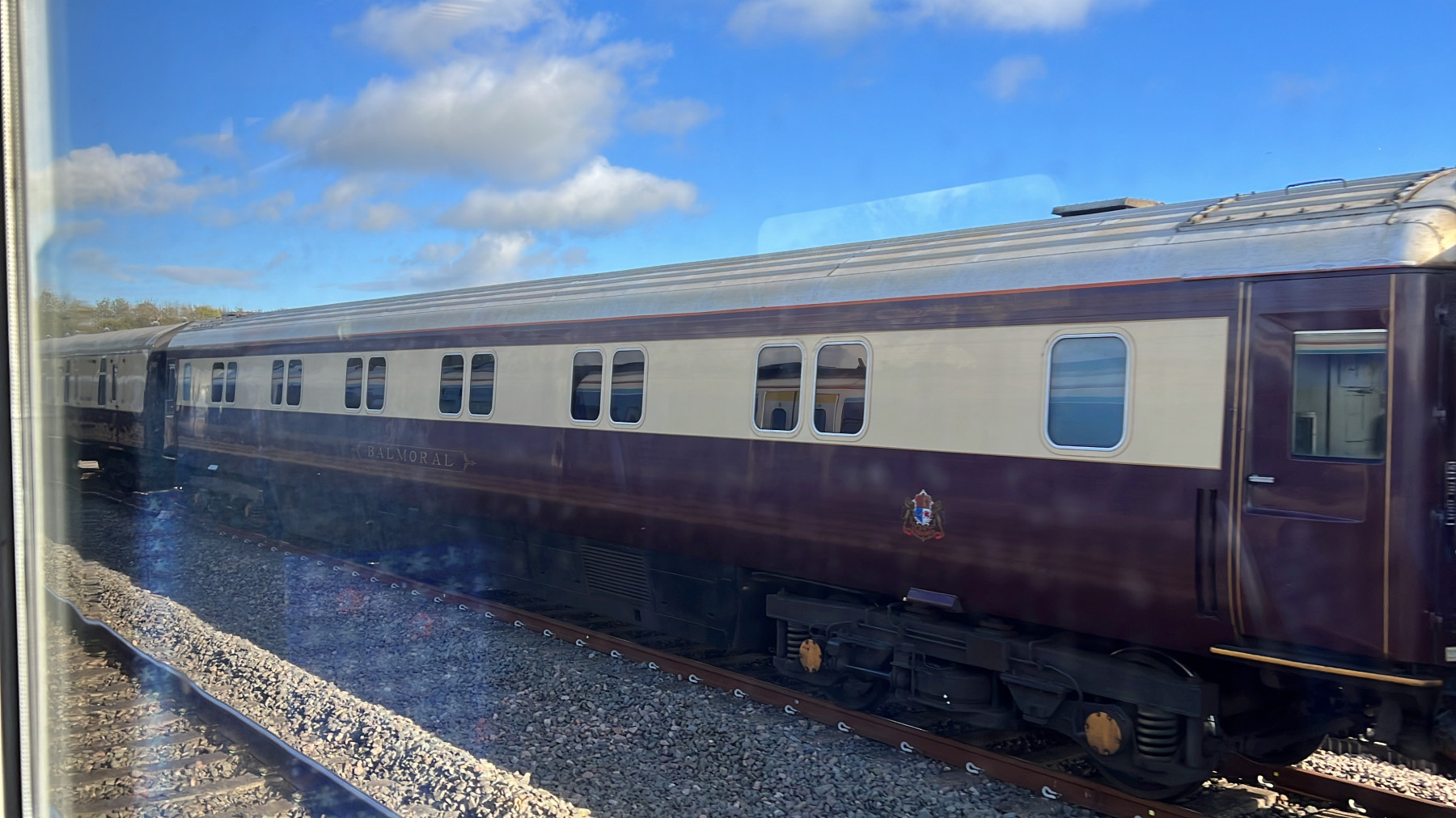 Photo of 10734 at Bicester Village — trainlogger