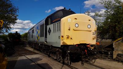 37227 - Class 37 / Locomotives — trainlogger
