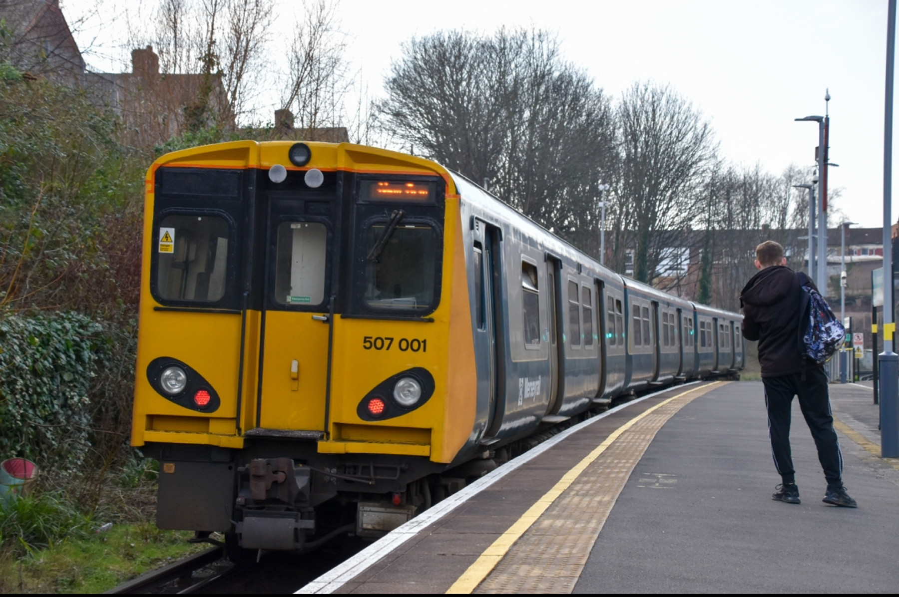 Photo of 507001 at Birkenhead Park — trainlogger