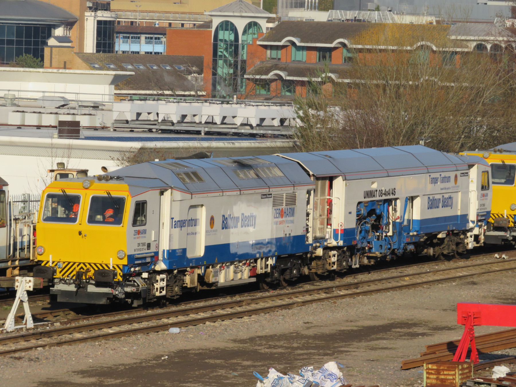 Photo of DR73950 at Woking up Yard — trainlogger