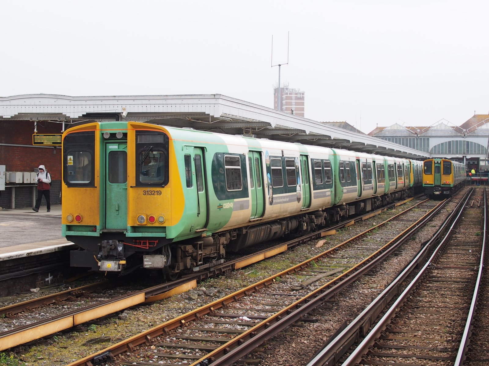 Photo of 313219 at Bognor Regis — trainlogger