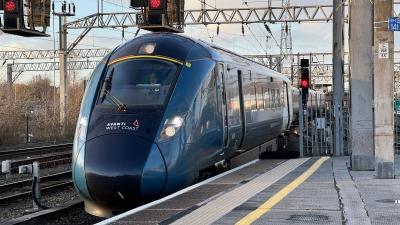 805008 - Class 805 / High-speed multiple unit / fixed formation sets ...